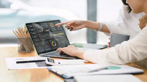 8 Contoh KPI Perusahaan di Berbagai Divisi