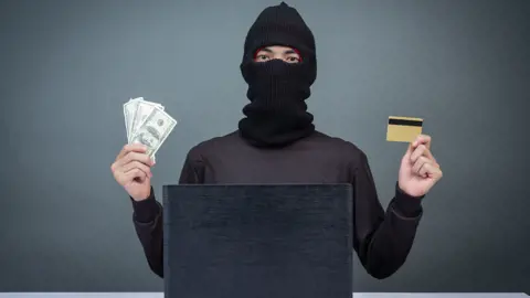 Tiga Cara Cyber Crime Curi Data Nasabah Bank